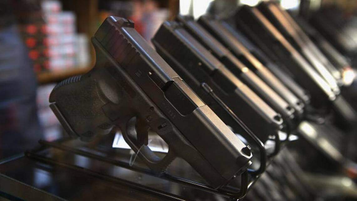 Effingham County IL votes to protect Second Amendment rights ...