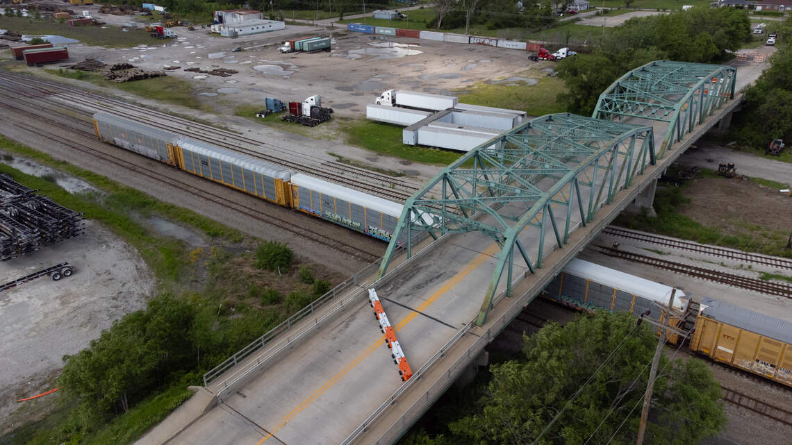 Closed metro-east bridge raises safety, access concerns | Belleville ...