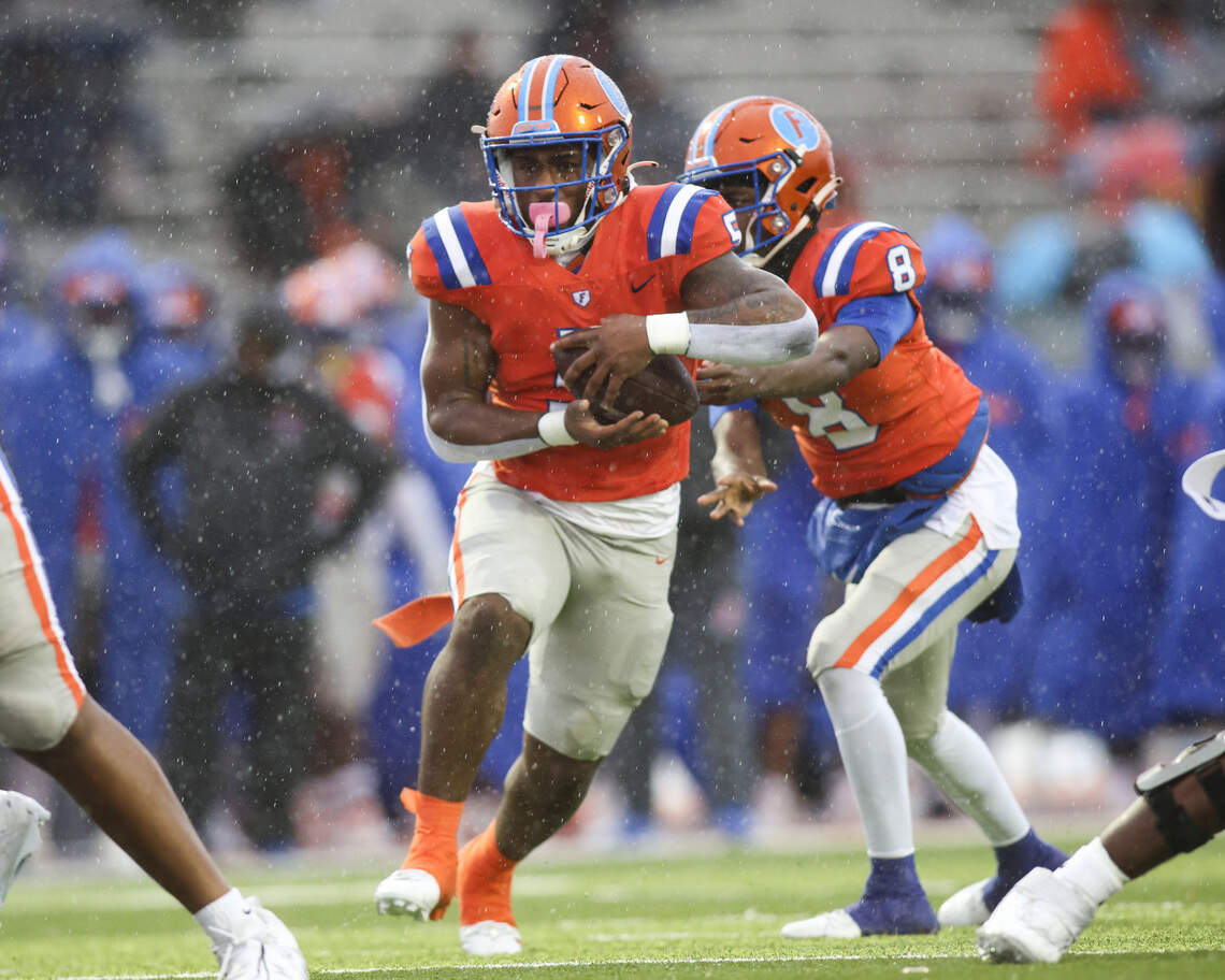 5 metro-east teams in the hunt for IL state football titles ...