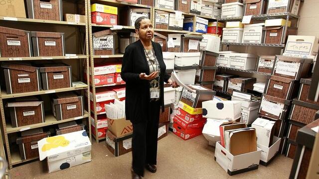 FBI issues summons to East St. Louis treasurer | Belleville News-Democrat